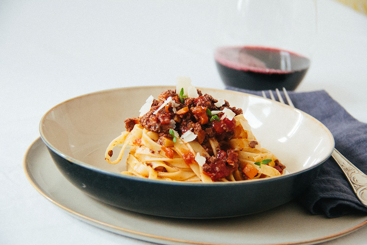Pasta al Ragù vom Reh mit Steinpilzen: Wild und Stürmisch im Oktober